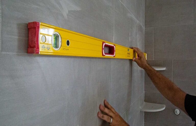 How To Maintain Spirit Level Accuracy | Savethetech.com